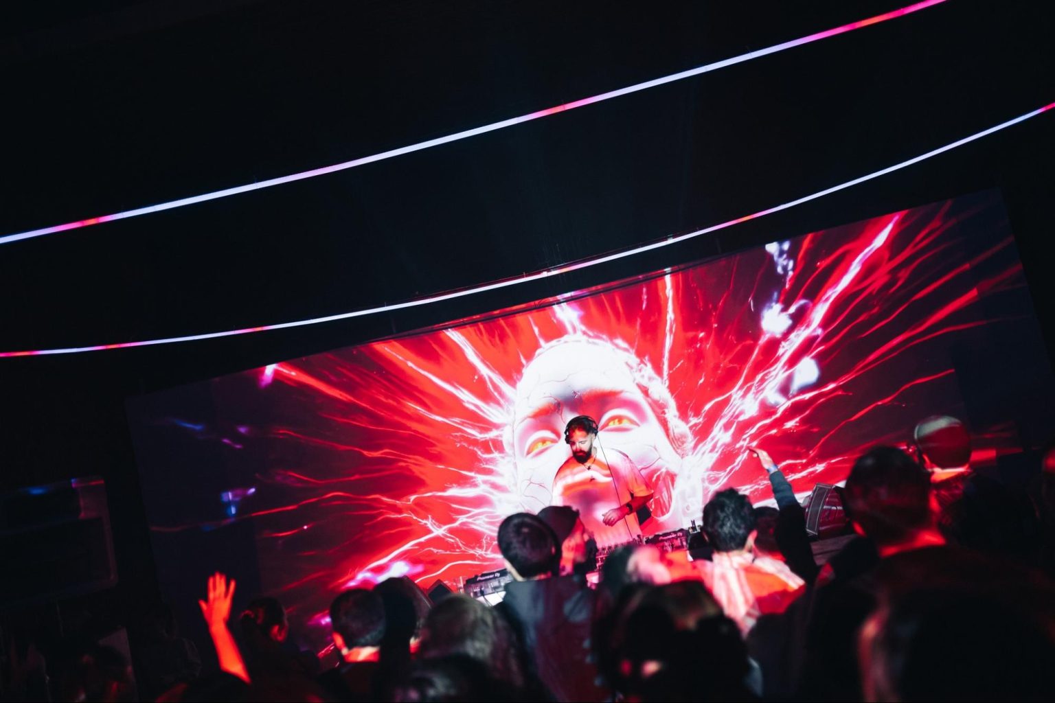 Best EDM Visuals: 7 Stunning EDM Visualizer Templates | doodooc